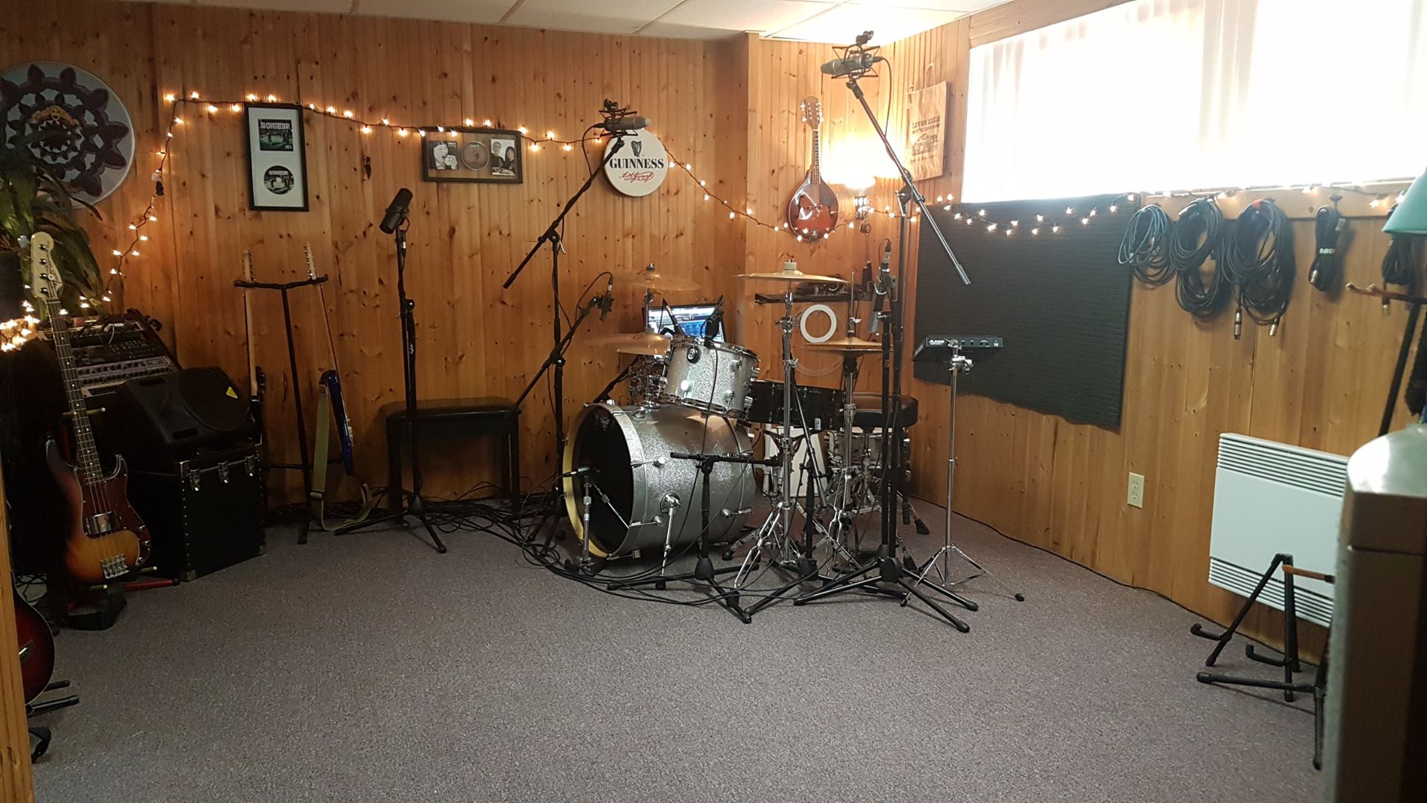 STUDIO – Danny Legault